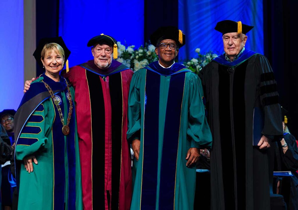 Ringing in the new year with FGCU’s newly installed president - FGCU 360