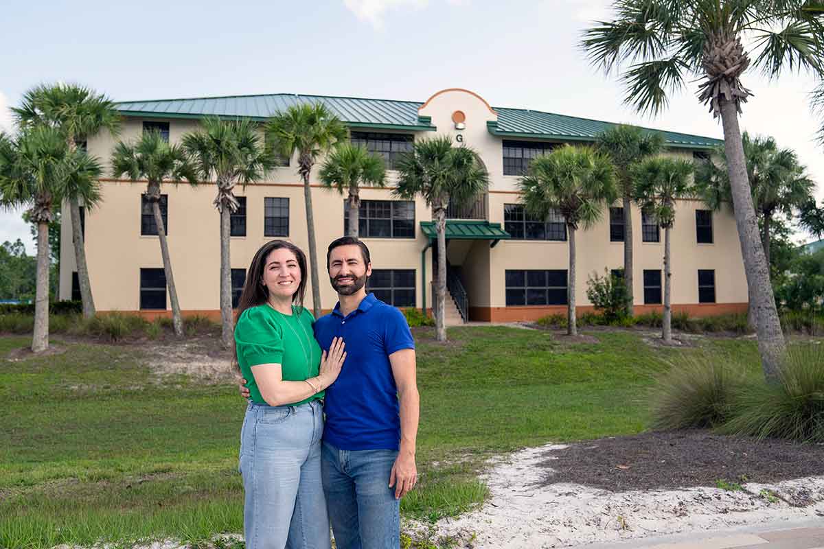 1200-DeSarno-Family-couple2 - FGCU 360